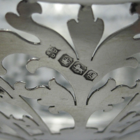 Attractive Large Silver Bowl with a Monteith Style Rim (1924)