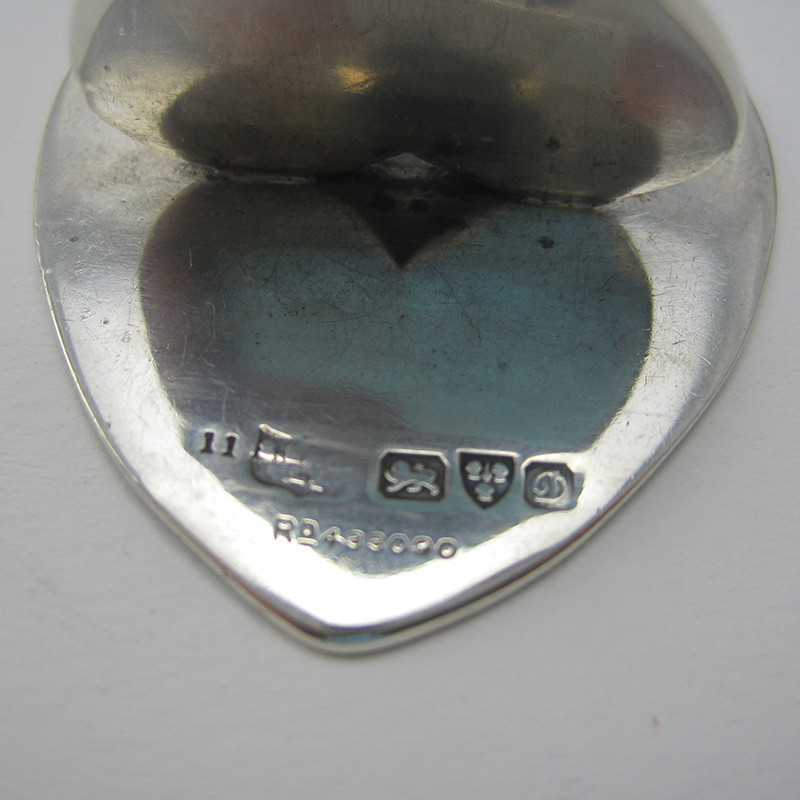 Boxed set of 4 Sampson Mordan & Co Chester Silver Menu Holders (1904)