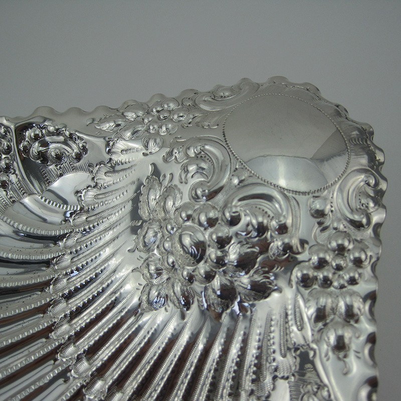 Attractive Victorian Silver Plated Dish in Shell Shaped Fluted Form