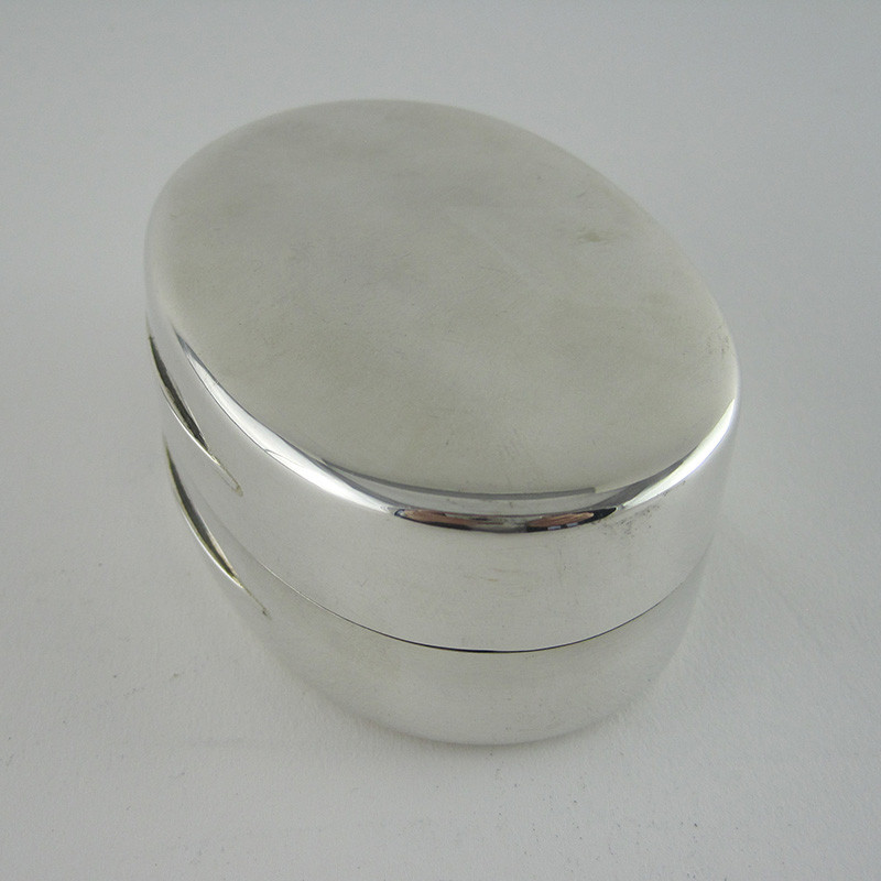 Good Quality Mappin & Webb Oval Sterling Silver Box (1916)