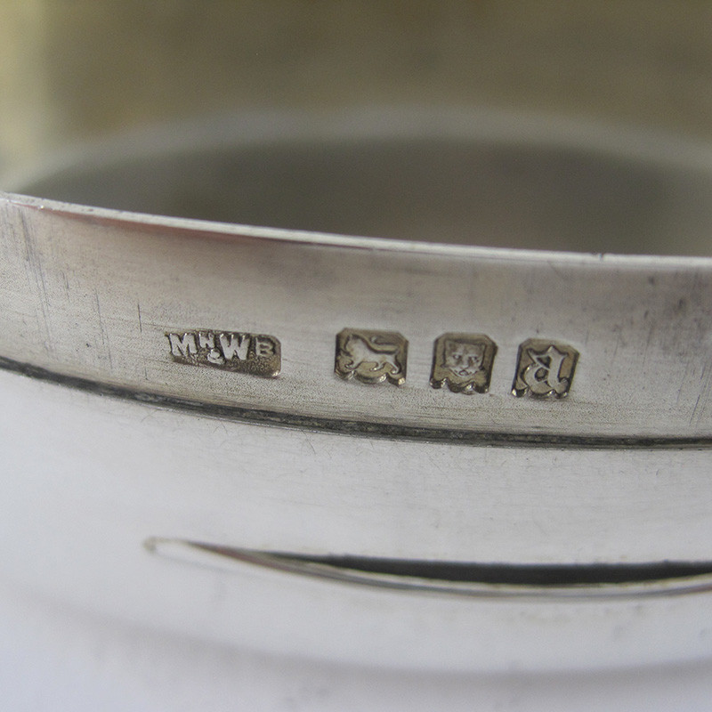 Good Quality Mappin & Webb Oval Sterling Silver Box (1916)