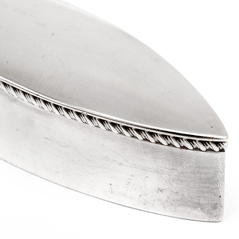 Oval Silver Trinket or Jewellery Box with a Hinged Lid and Gadroon Border