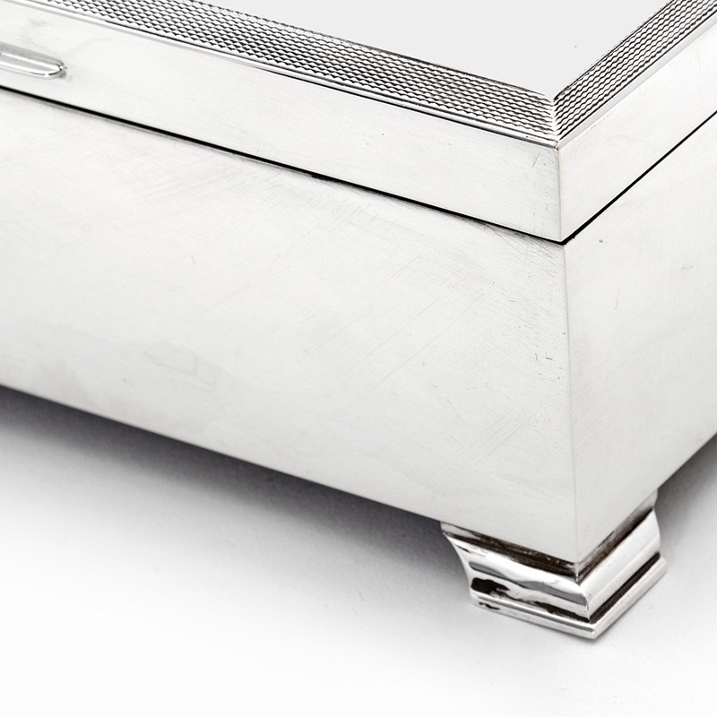 Stylish Large Vintage Silver Cigarett or Cigar Table Box